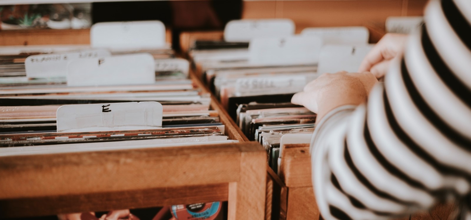 Vinyl Records Are Making a Comeback. How to Start Collecting | Melodyful Vinyl Records Are Making a Comeback. How to Start Collecting | Melodyful